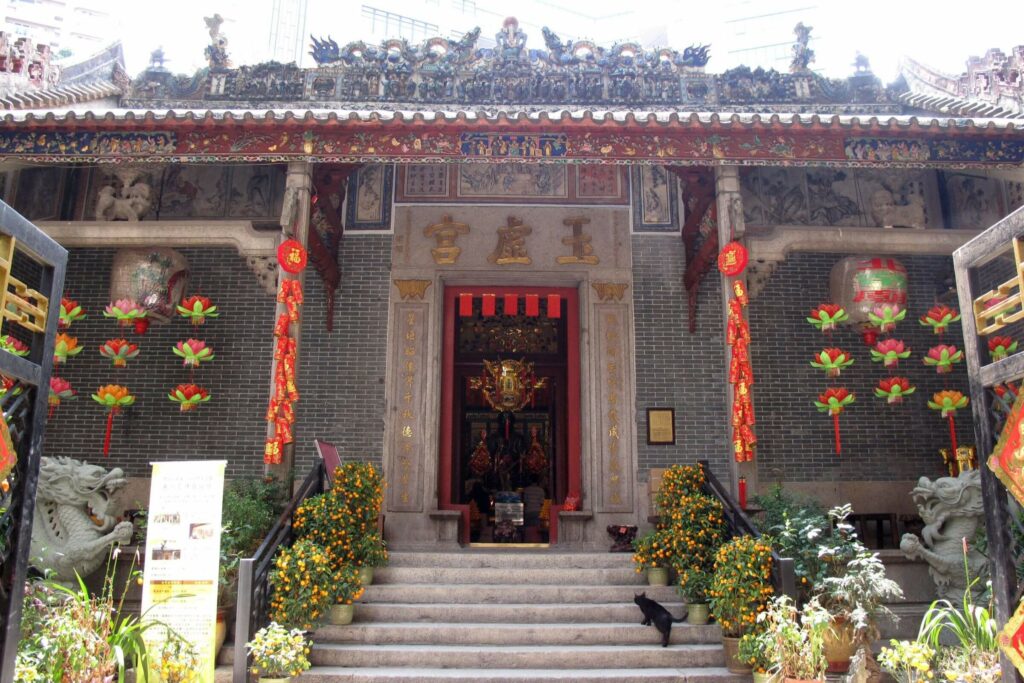 Best 16 Things to Do in Wan Chai: Culture, Food, & Heritage